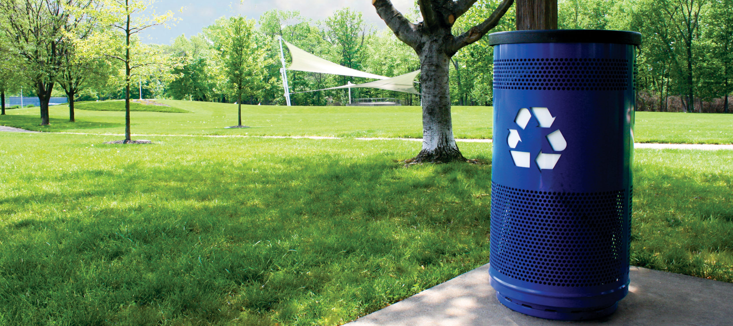 Witt Blue Flat Top Standard Recycle Series Outdoor Trash Cans – Witt ...